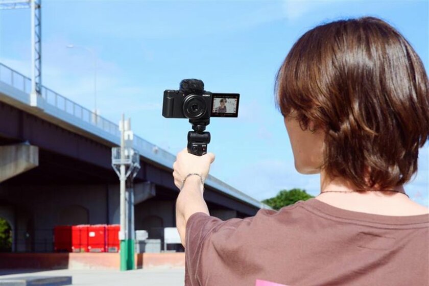 Himself a director: Sony introduced a compact camera for vloggers ...