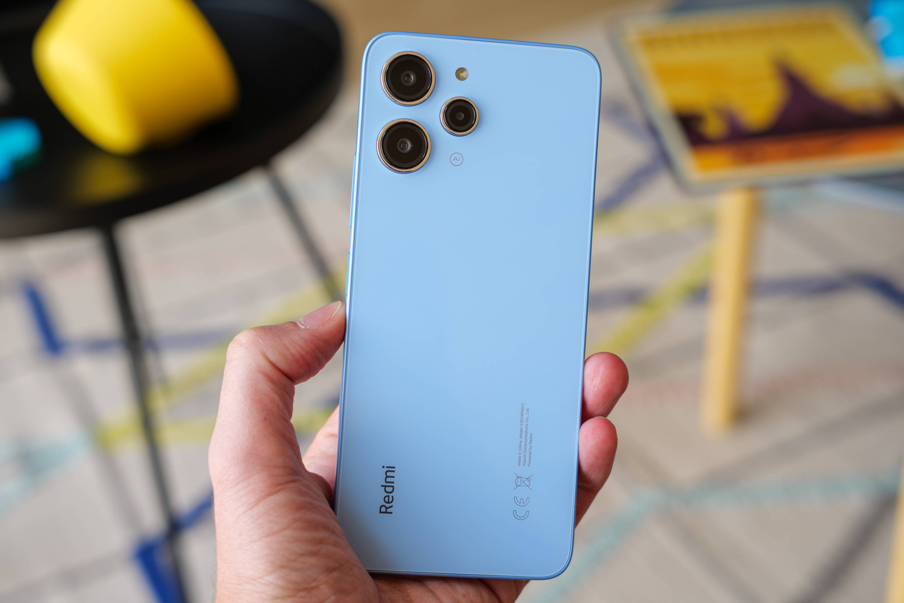 Xiaomi вспомнила, как делать дешёвые смартфоны. Тестирую самый ...