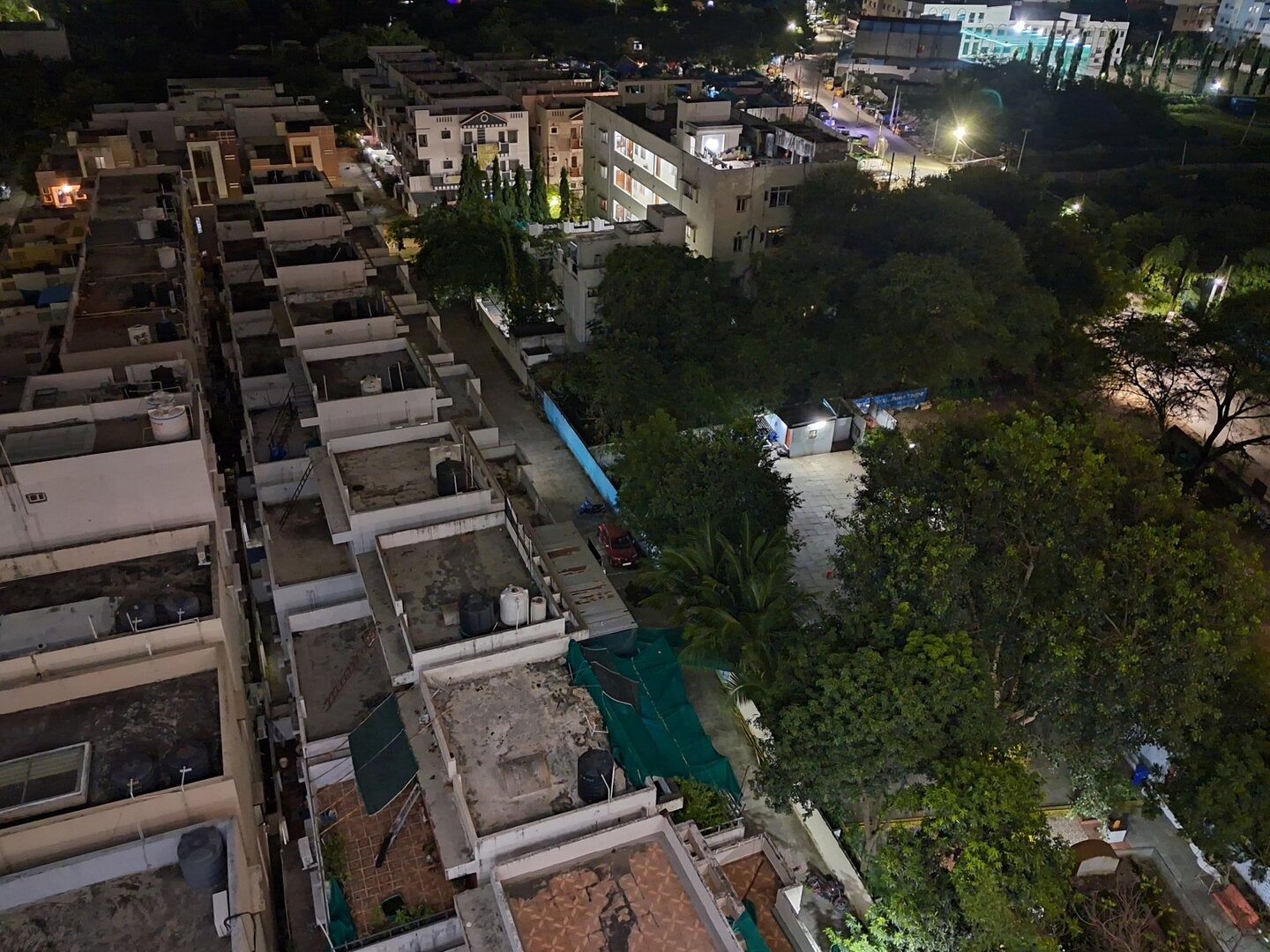 Samsung поняла, что люди не будут переплачивать. Обзор недорогого ...