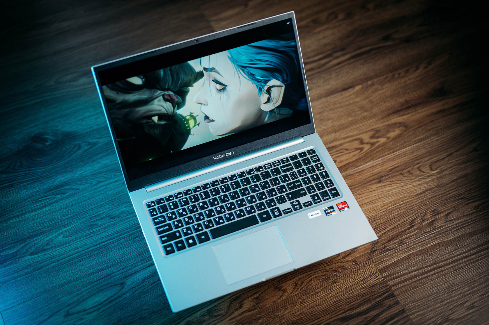 Тихий, мощный и практичный: обзор недорогого ноутбука Maibenben M557