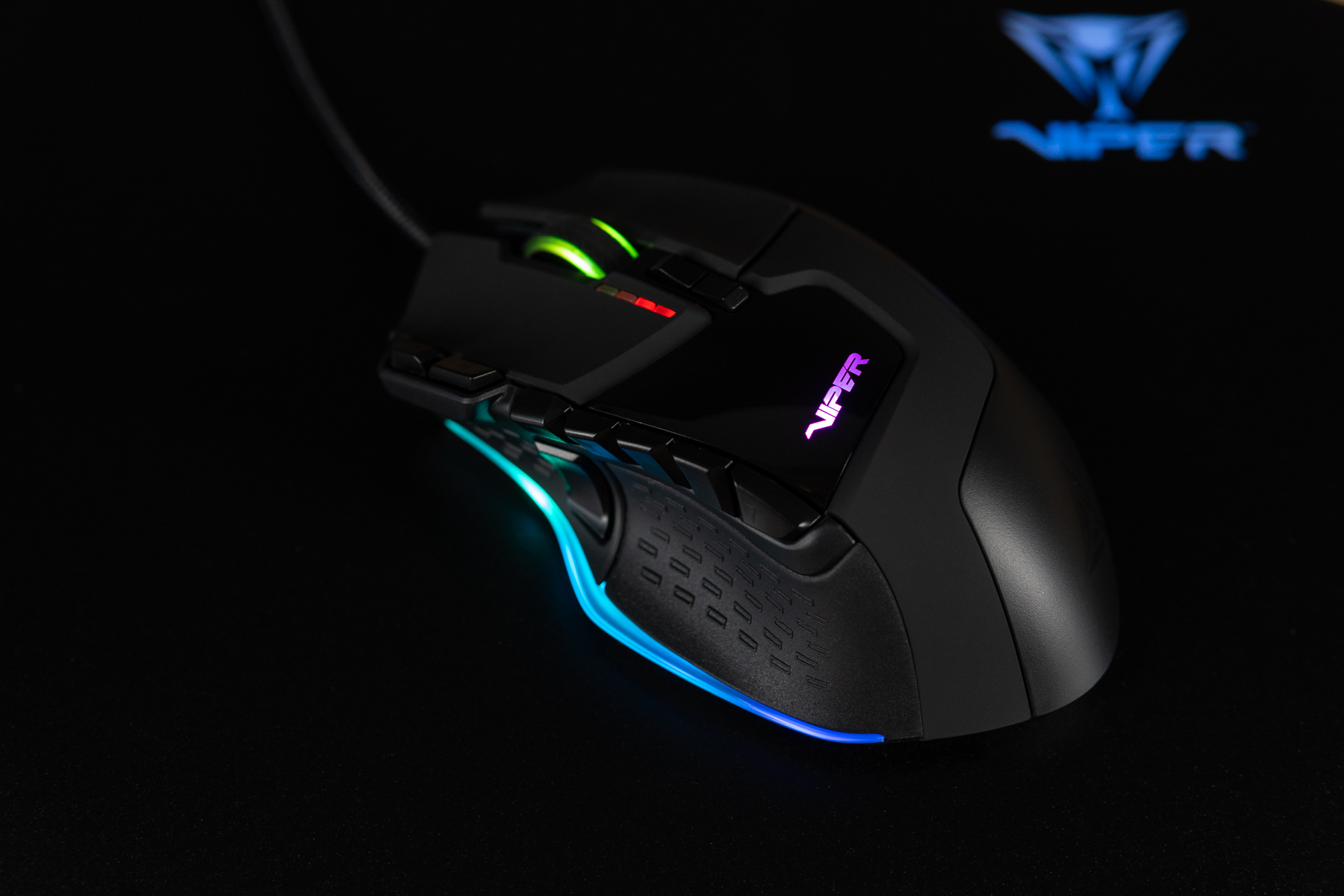 Обзор игрового комплекта Viper V570 и Gaming LED: много кнопок для RPG