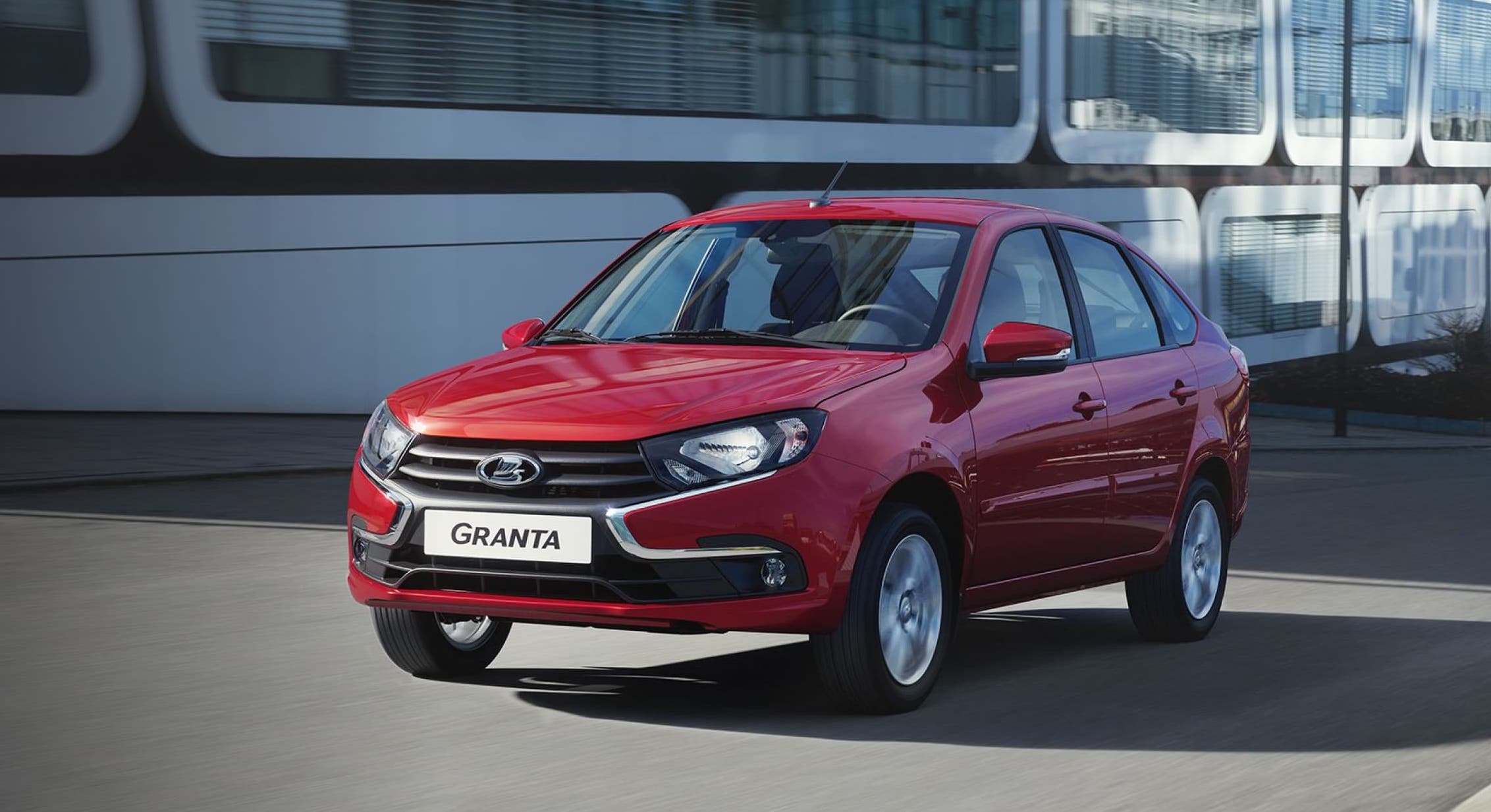 Автомобили LADA могут появиться в такси и каршеринге Яндекса