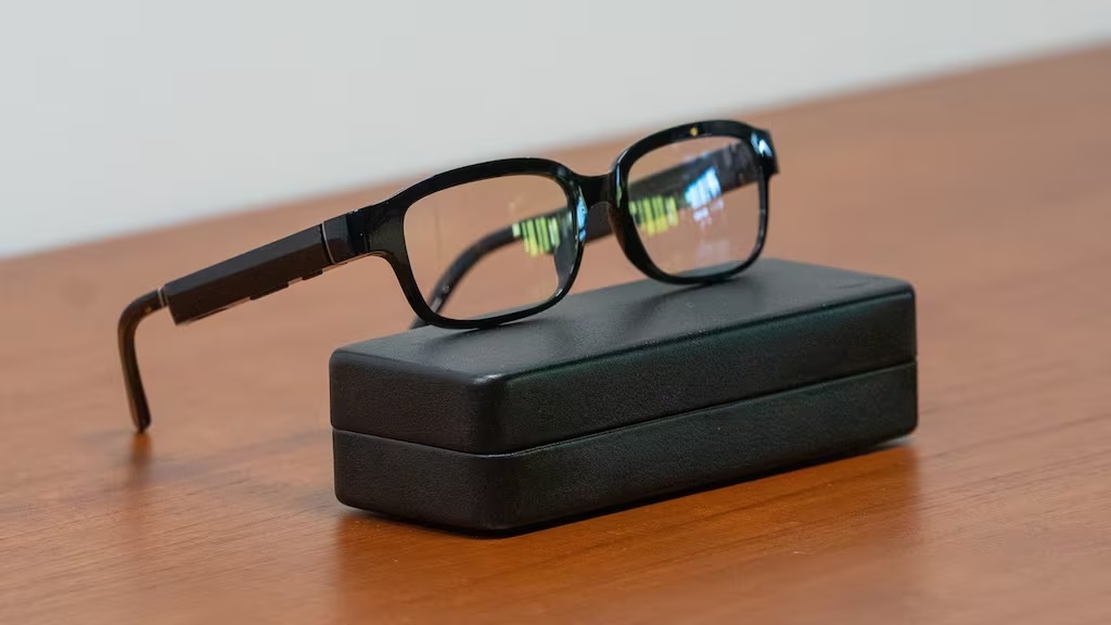 Amazon разрабатывает AR-очки для курьеров: они будут показывать карту ...