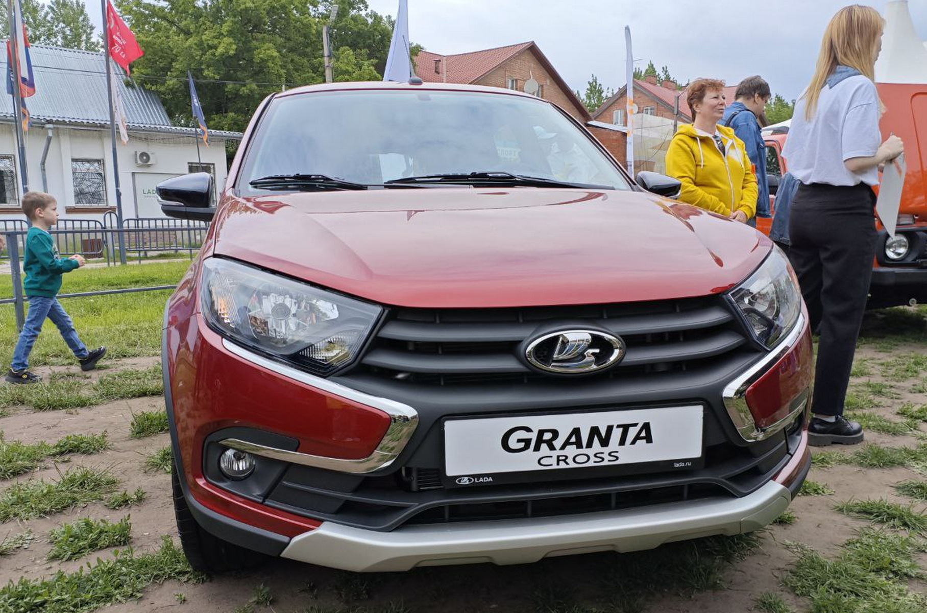 Кто-нибудь купит: названа стоимость топовой Lada Granta в новом кузове ...