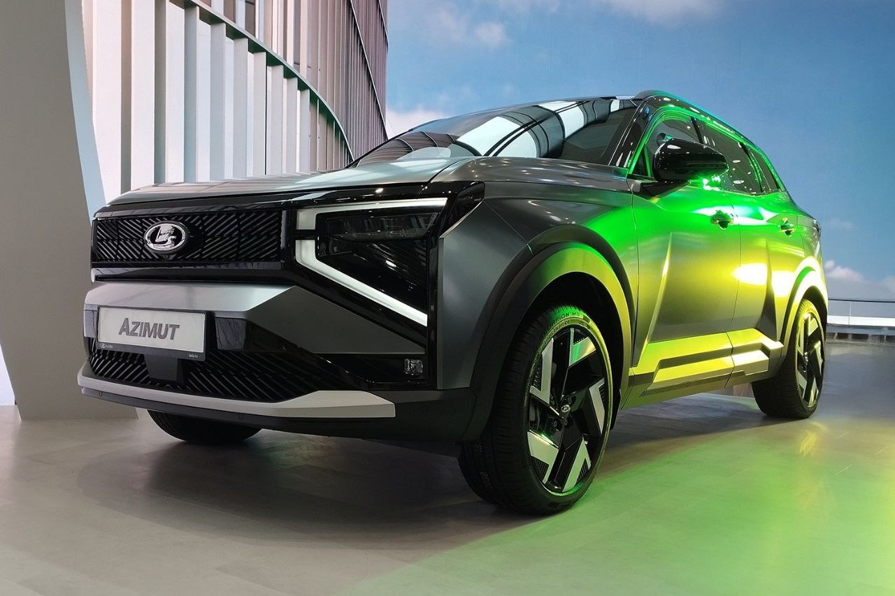 Так выглядит кроссовер LADA Azimut в цвете «Булат» (фото внутри)