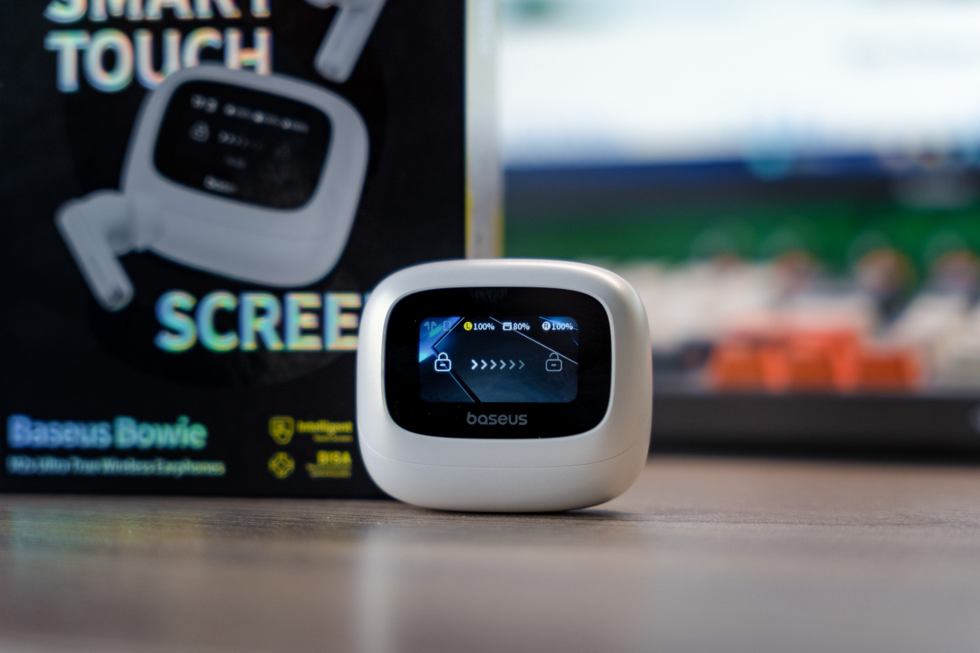 Обзор Baseus Bowie M2s Ultra: наушники с экраном на кейсе — это прикольно