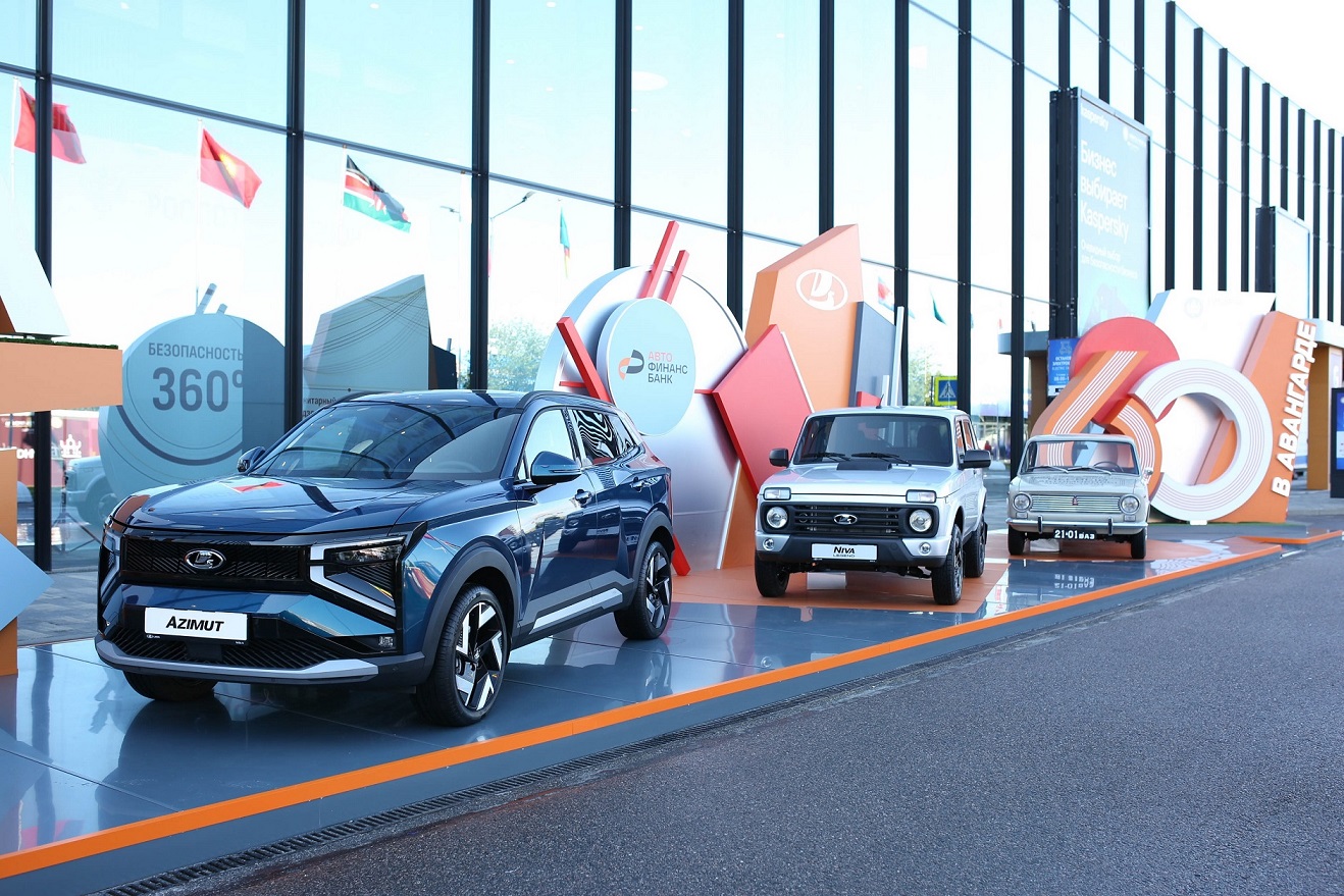 LADA Azimut и LADA Iskra TMS стали главными премьерами АВТОВАЗа на ПМЭФ ...